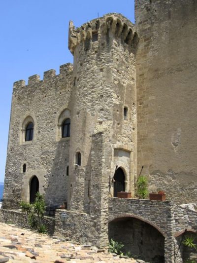 Castle of Roseto Capo Spulico: Templars, Tuna & Truffles in Calabria