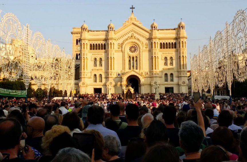 Procession of the Madonna in Reggio Calabria on My 5th Blogiversary